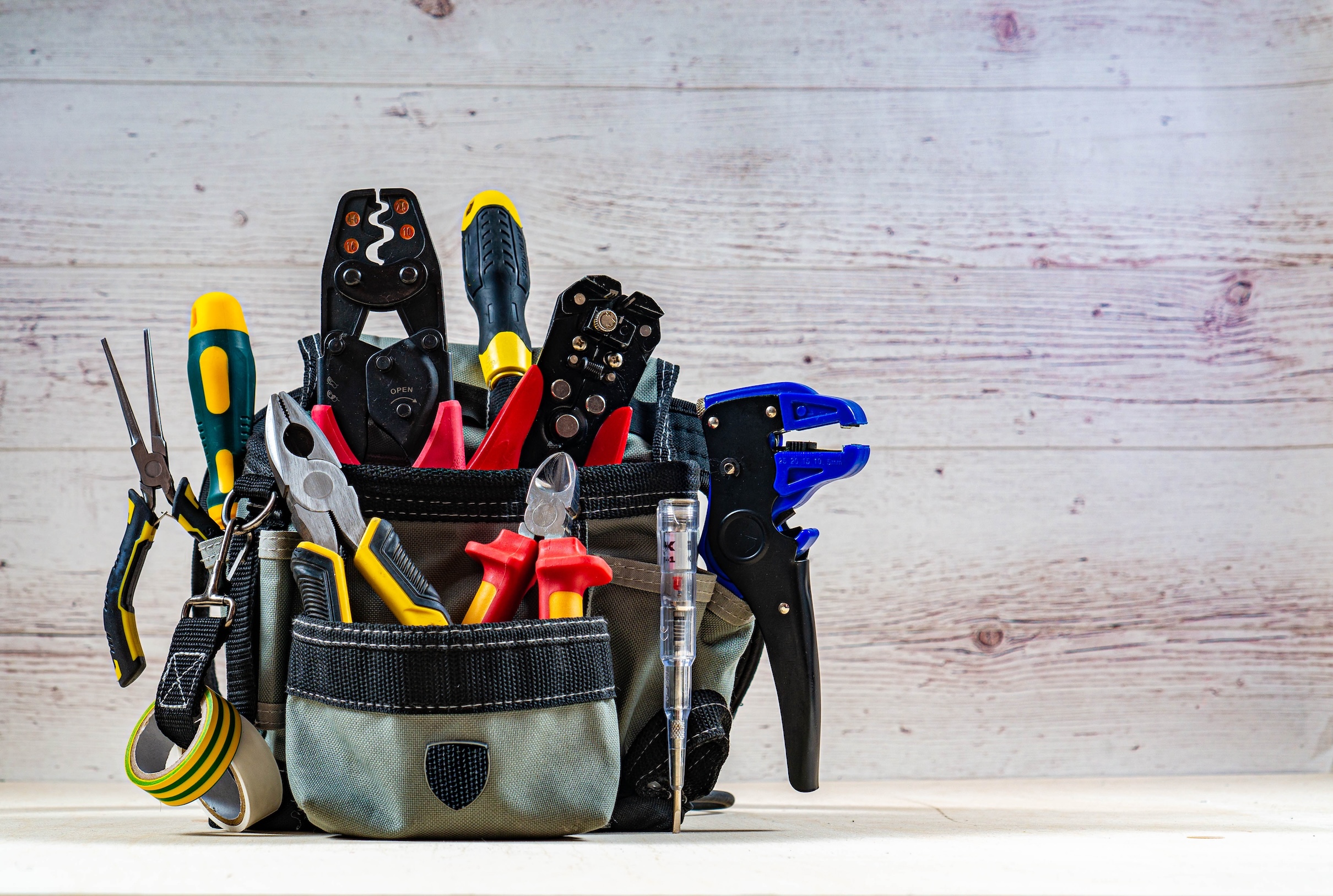 The Beginner's DIY Toolkit: 20 Tools Every Canadian Homeowner Should ...