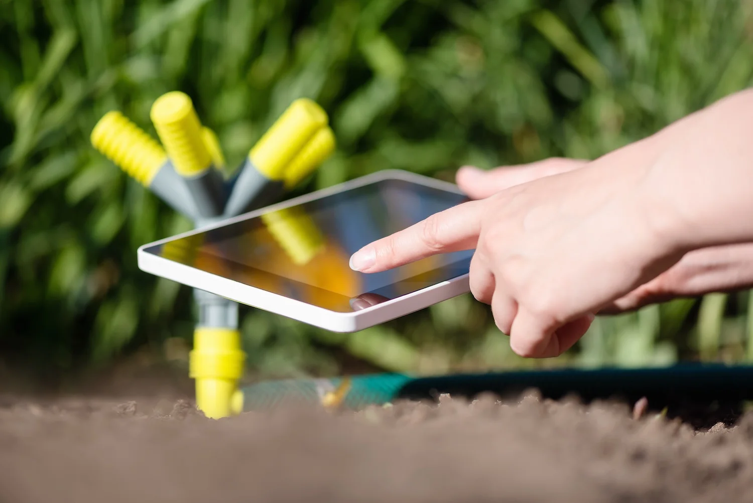 Smart Sprinkler Controllers: Saving Water (and Money) Through Canadian ...